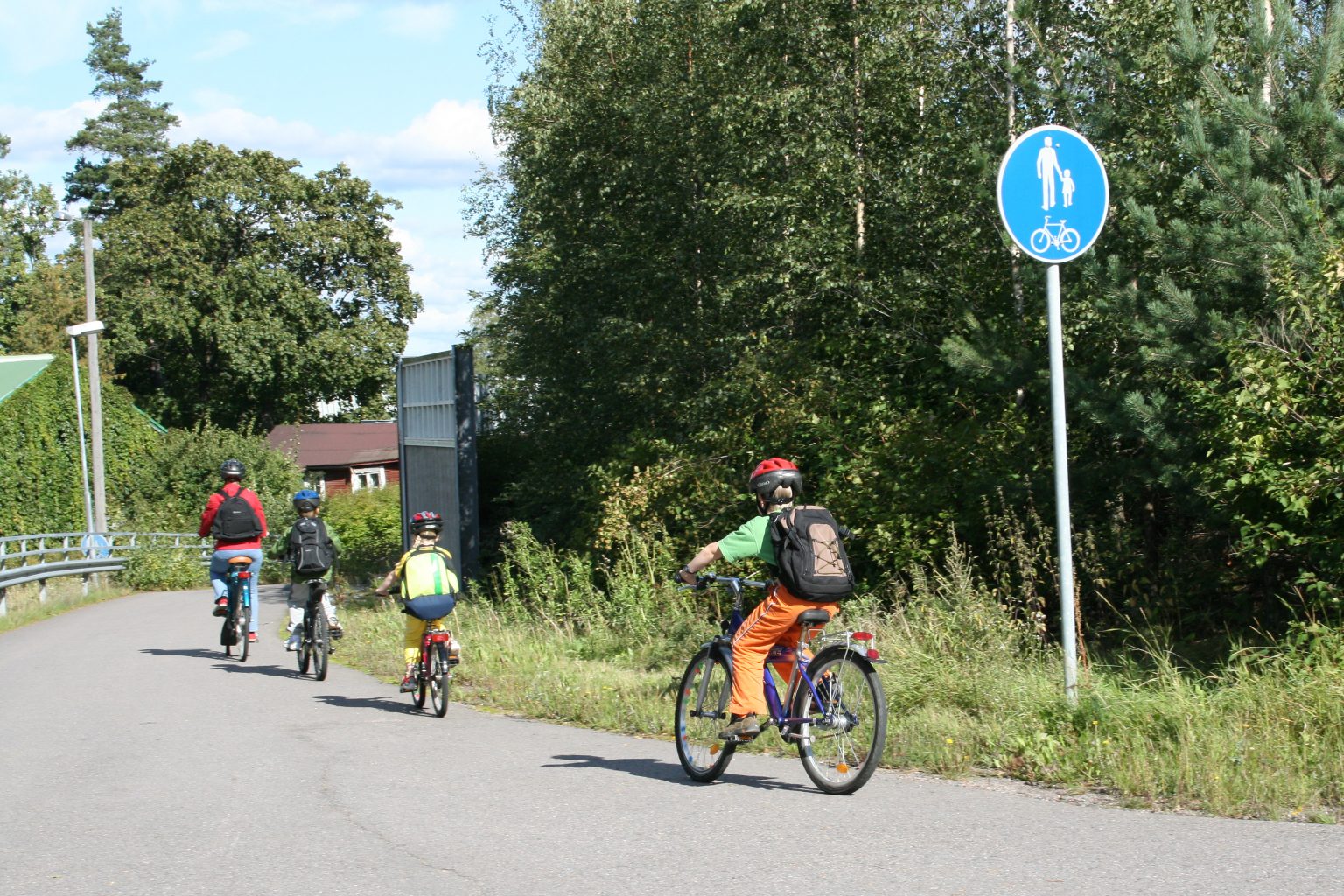 Driving tips to Finland - Finnish Road Safety Council