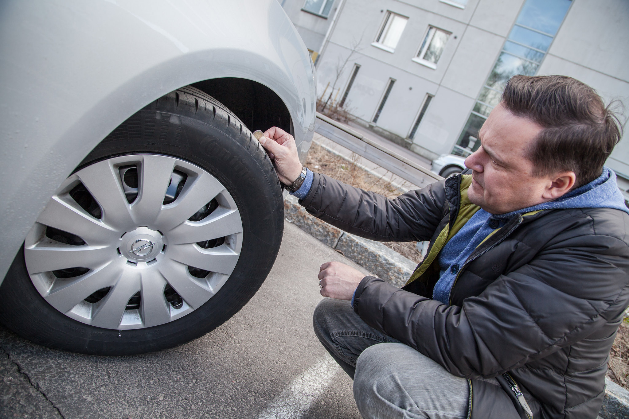 Tarkkana kesärenkaiden vaihdon kanssa - Liikenneturva